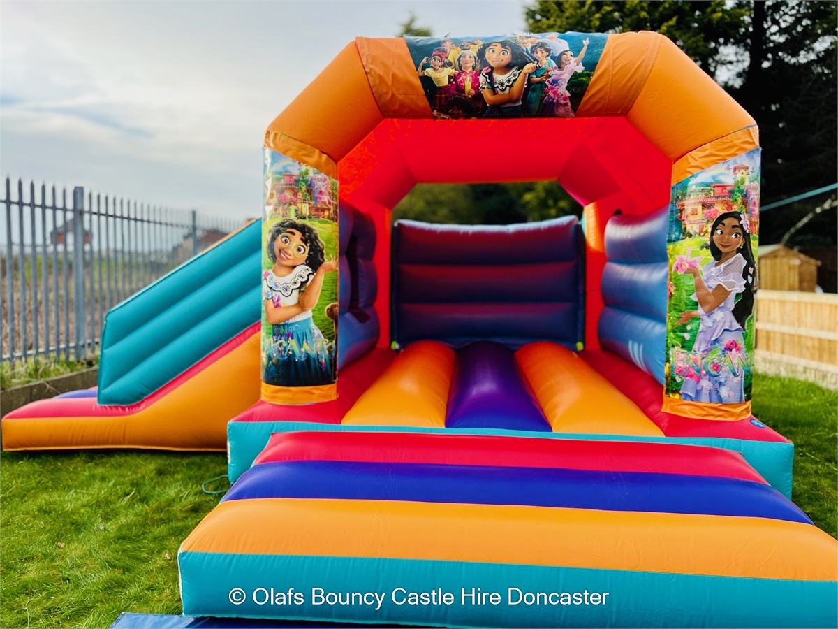 Bouncy Castles with Slides For Hire in Doncaster, Rotherham, Sheffield